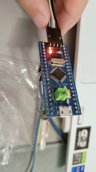 关于stm32的问题:那个usb转ttl蓝灯有闪,但是用xcom查看时没有显示数据发送(相关搜索:stm32串口通信)嵌入式 Csdn问答